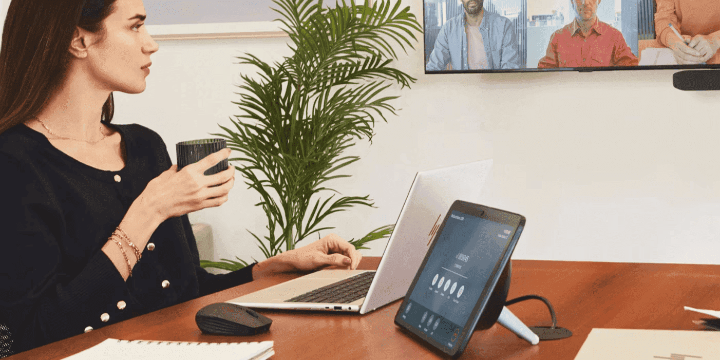 Augmented Intelligence vs AI: Human-Machine Collaboration Guide | HP ...